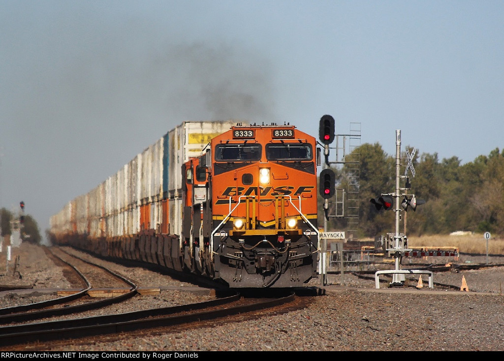 BNSF 8333